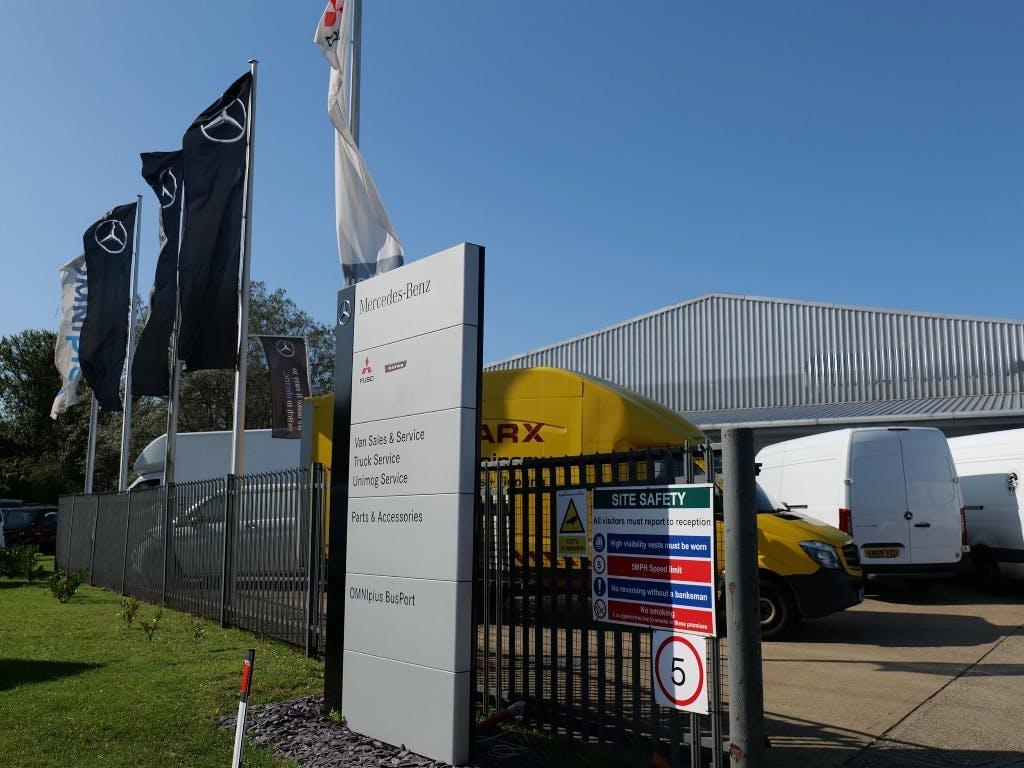 Mercedes Vito | Medium Sized Van