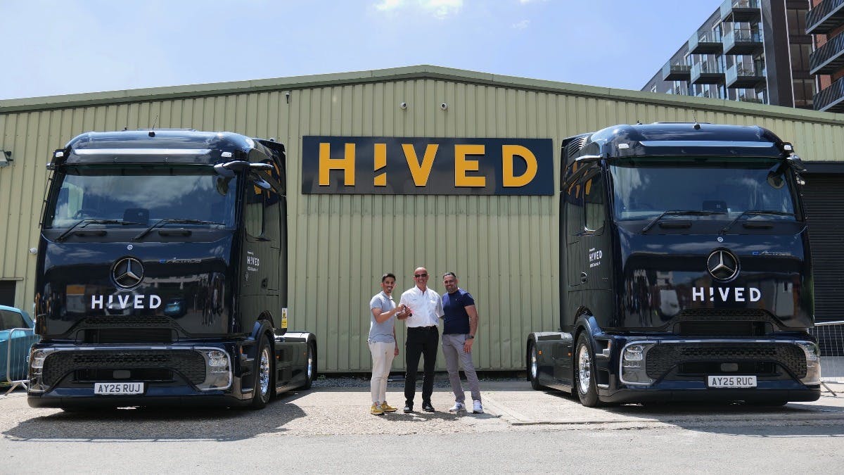 HIVED Adds eActros 600 Electric Trucks to UK Fleet