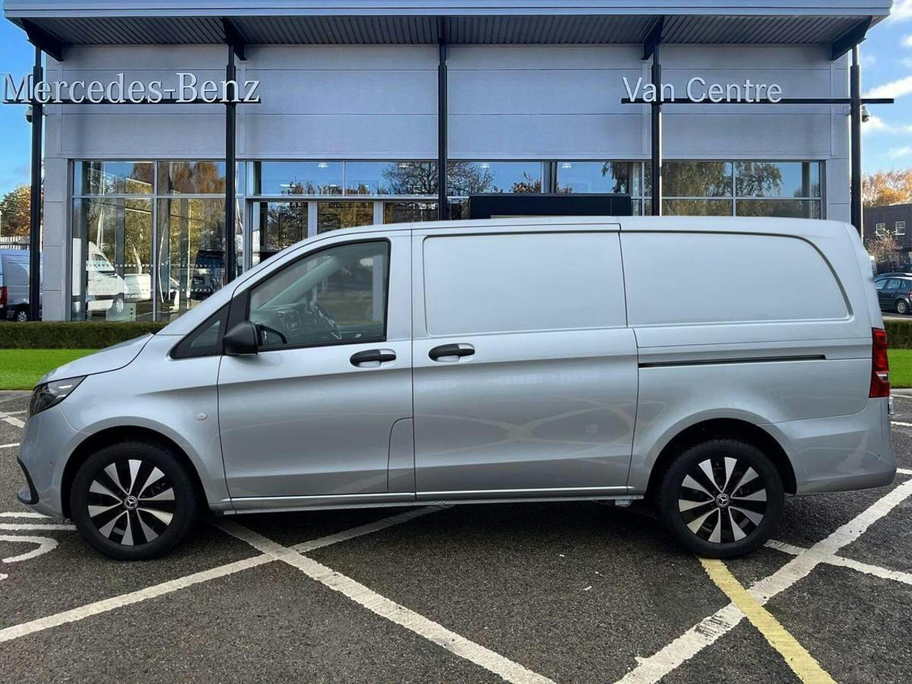 Mercedes-Benz Vito 2.0 116 Cdi Select Panel Van 6dr Diesel G Tronic Rwd ...
